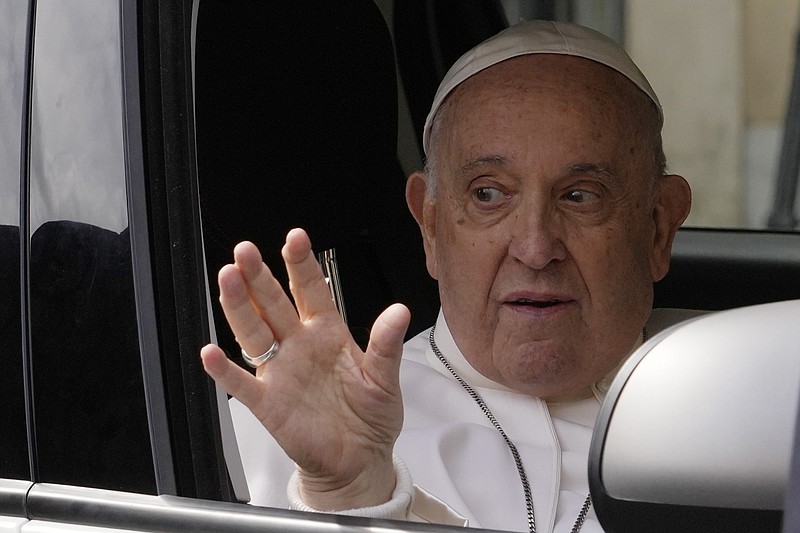 Pope Francis leaves hospital; 'Still alive,' he quips | Chattanooga ...