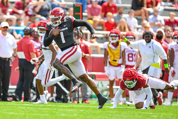 WholeHogSports - Stats, key plays from Arkansas' spring scrimmage