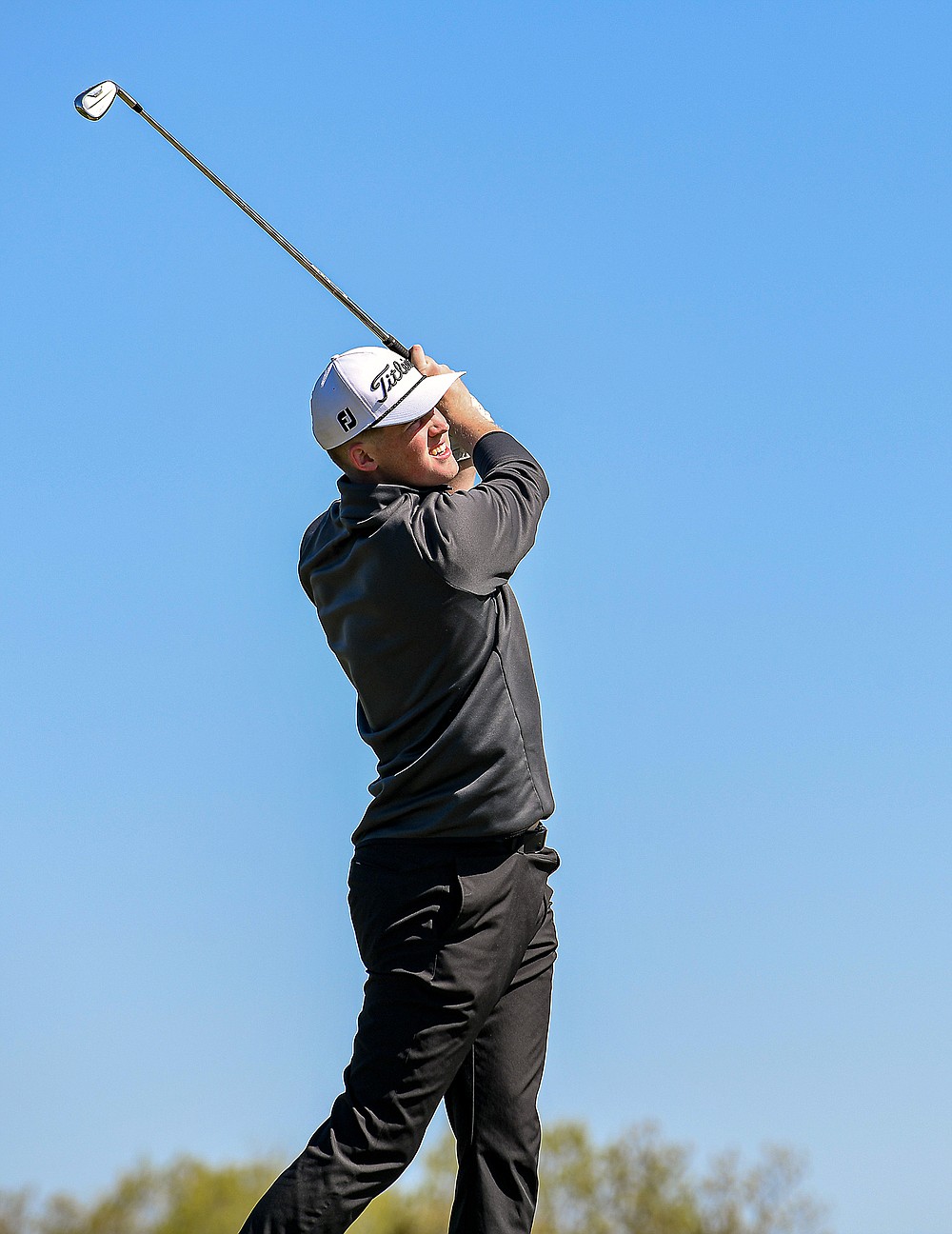 Helias golf takes second in tiebreaker vs. Rockhurst in Invitational ...