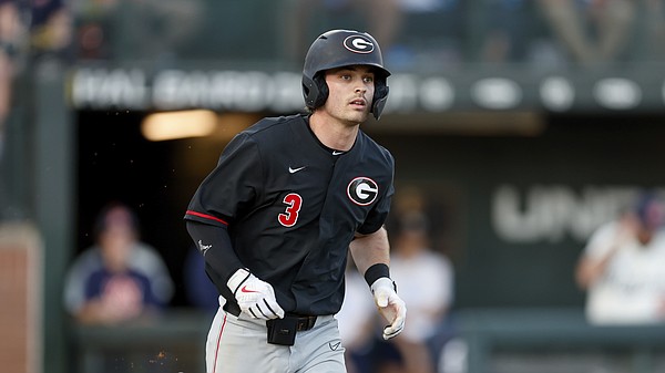 Bulldogs win series behind solid start, 4 home runs | The Arkansas ...
