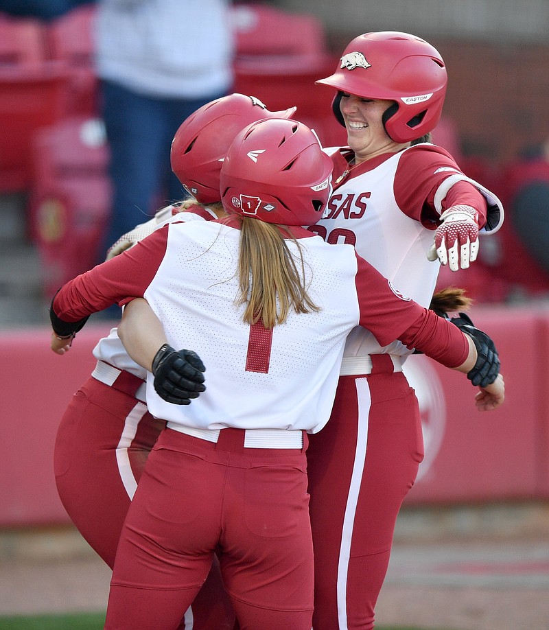 ’We’re tough, too’: UA hands Tennessee 1st series loss | Northwest ...