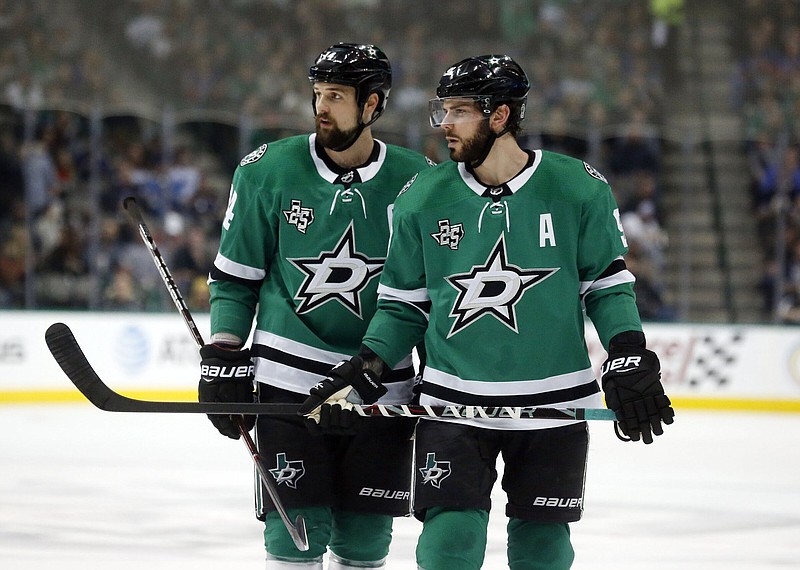 Veteran forwards know Stars’ roles | Northwest Arkansas Democrat-Gazette