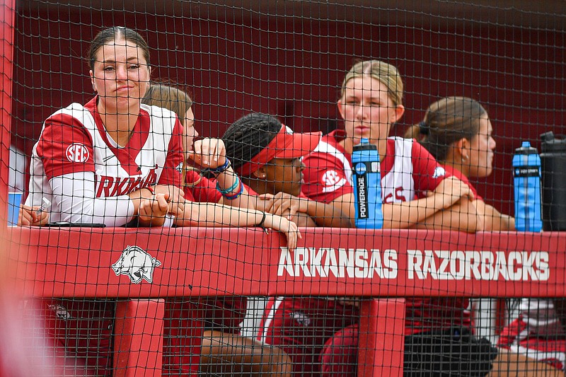 Oregon onslaught: Nine-run fifth takes out Arkansas | Northwest ...