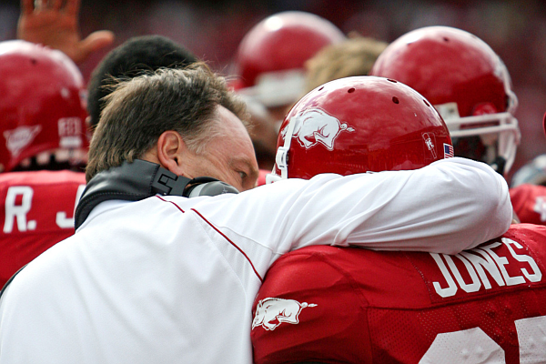 Nutt, Jones among UA's 2023 Hall of Honor class | Whole Hog Sports