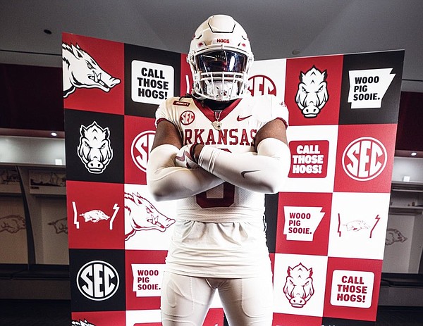 Get to know: ’24 D-line target Alex Foster | Whole Hog Sports