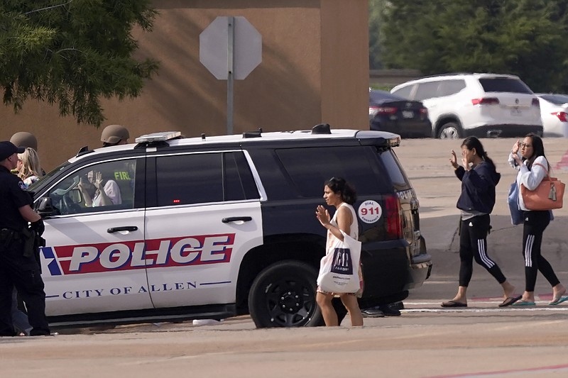 Police release video of officer killing a neo-Nazi gunman and ending a ...