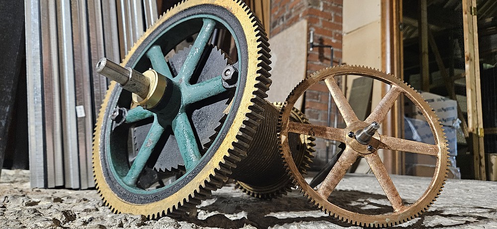 Time ticks on: Cole County Courthouse clock back in action | Jefferson ...