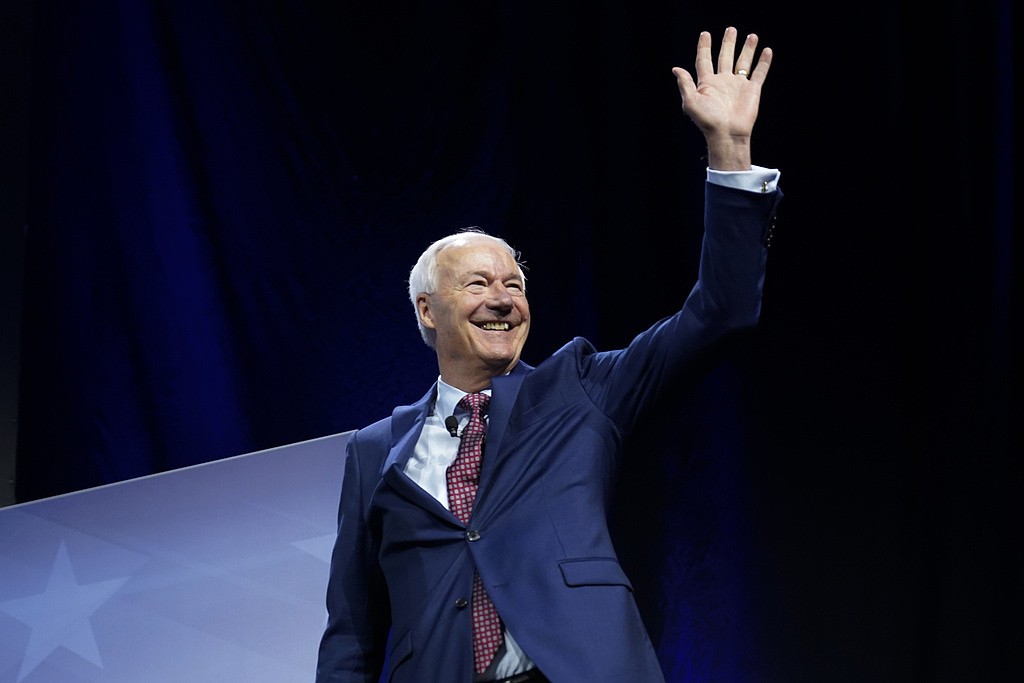 Hutchinson’s campaign numbers lag behind GOP frontrunners | Northwest ...