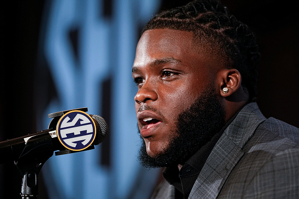 SEC media days report: Razorback transfer Sanders using ‘rocket science ...