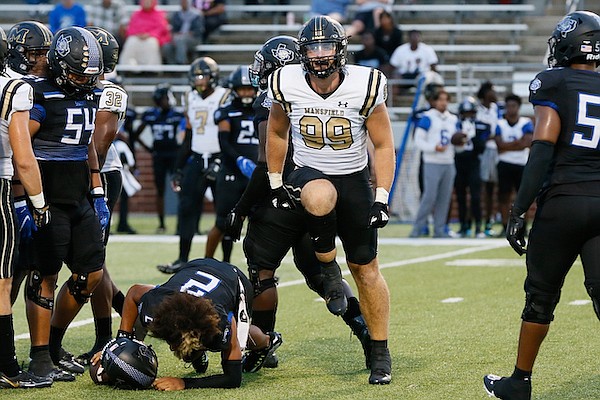 Freshman James eager to hunt on Hogs' front | Whole Hog Sports