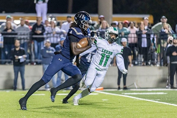 Dazzling Dozier: Receiver picked football over hoops | Northwest ...