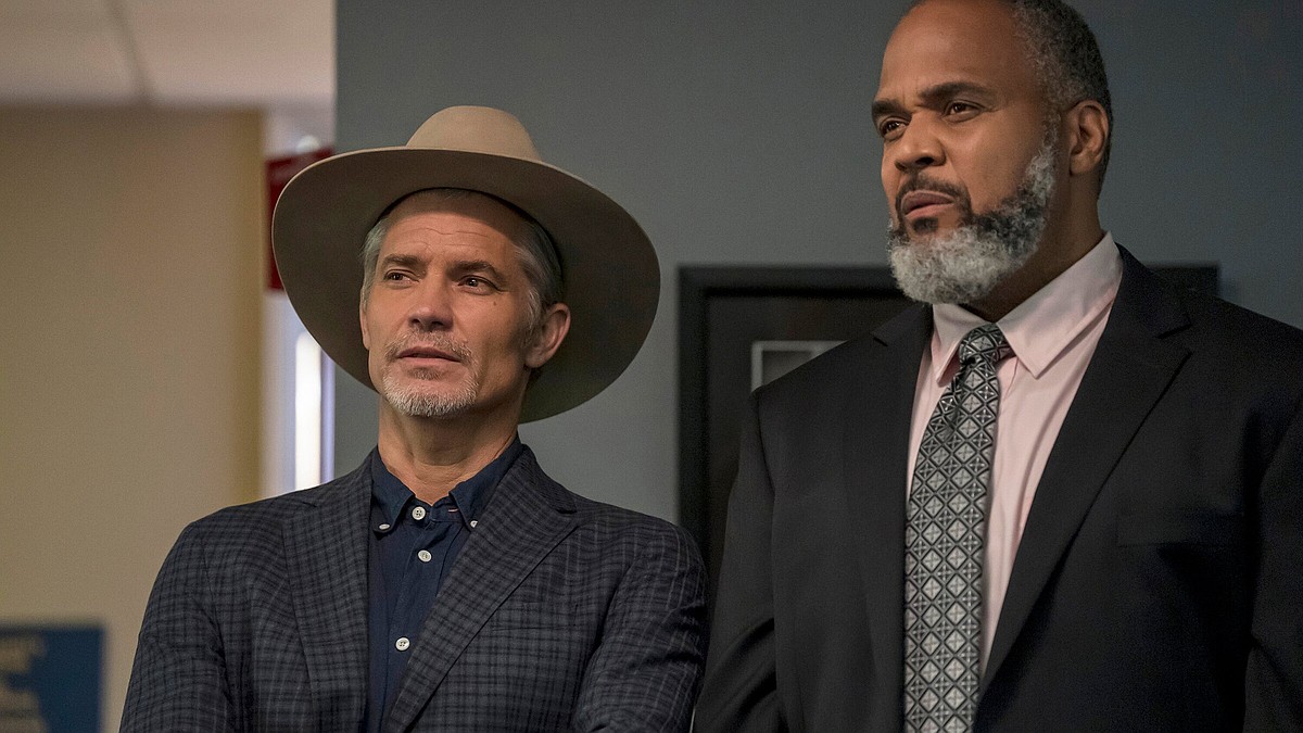 Cowboys, cops and robbers: ‘Justified: City Primeval’ takes Raylan ...