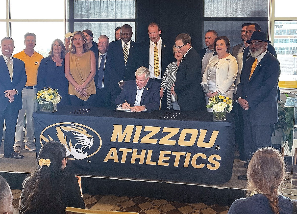 Parson signs update to NIL regulations in Missouri | Jefferson City ...