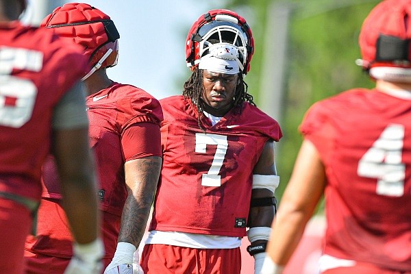 'He's self-motivated': Pittman, teammates high on Jeffcoat | Whole Hog ...