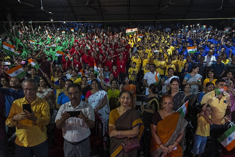 India moon probe makes landing | Northwest Arkansas Democrat-Gazette