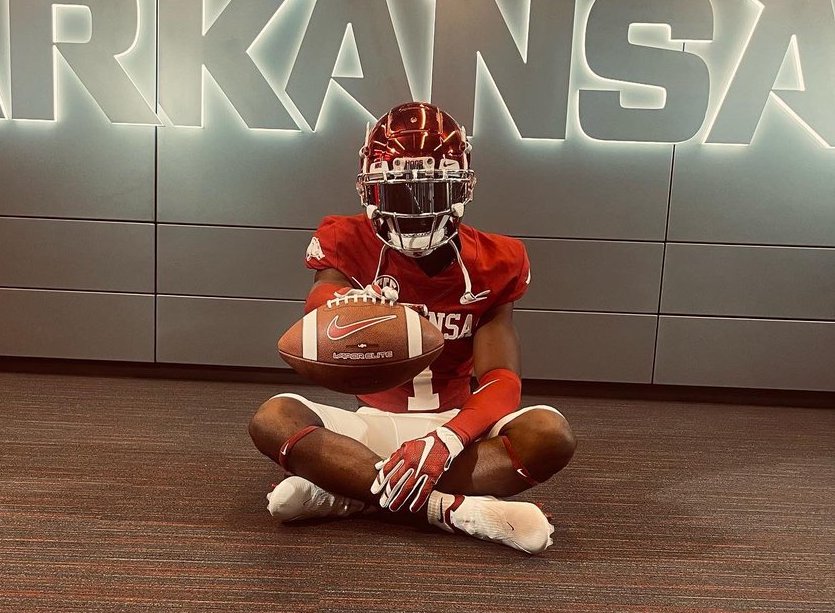 WholeHogSports - Get to know: '25 4-star receiver Koby Howard