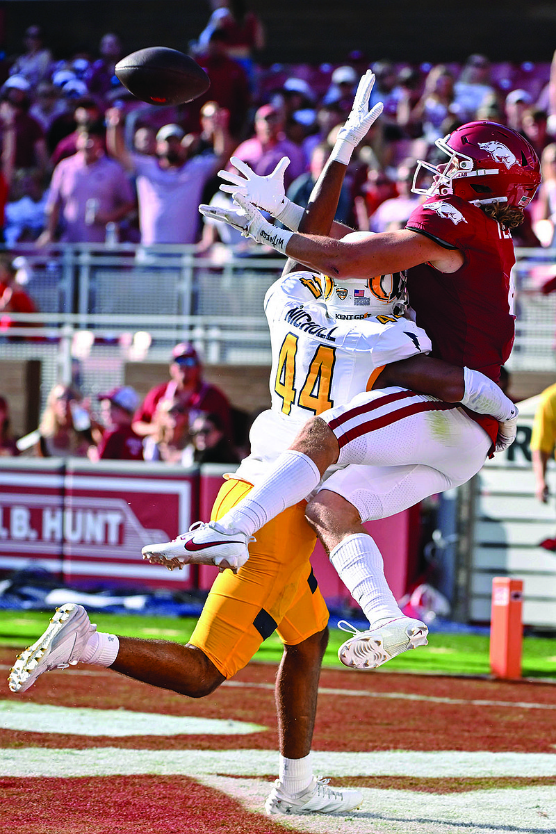 Razorbacks upend Golden Flashes | El Dorado News