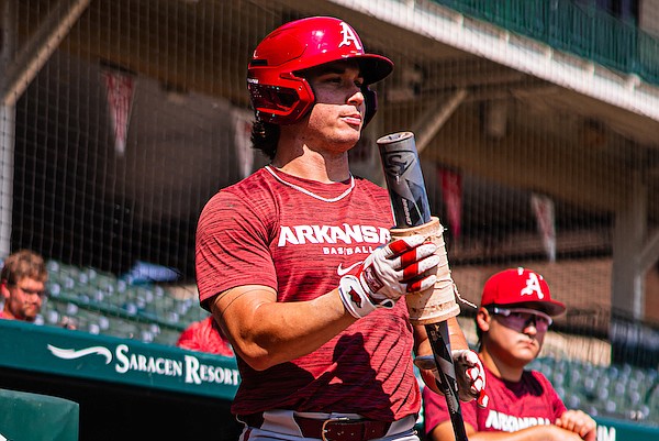 Scrimmage report: Holt wows again in Hogs' Sunday work | Whole Hog Sports