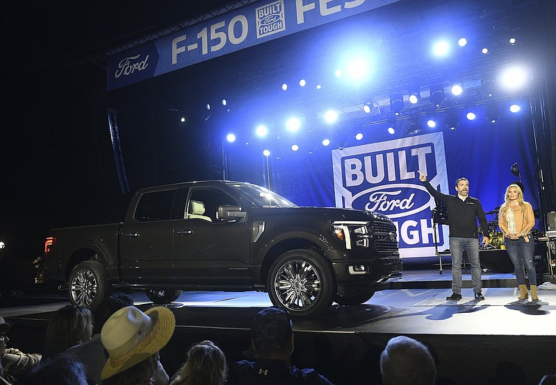 Ford touts F-150 with new facelift