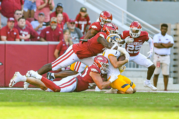 Pittman: Hogs' goal-line stand 'tells you something' | Whole Hog Sports