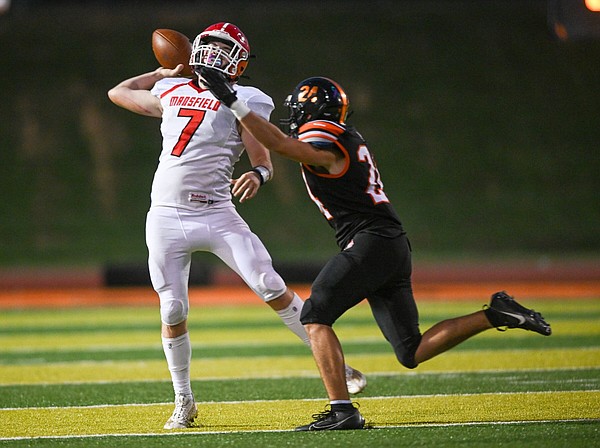 PREP FOOTBALL: Tigers too much for Waldron | River Valley Democrat-Gazette