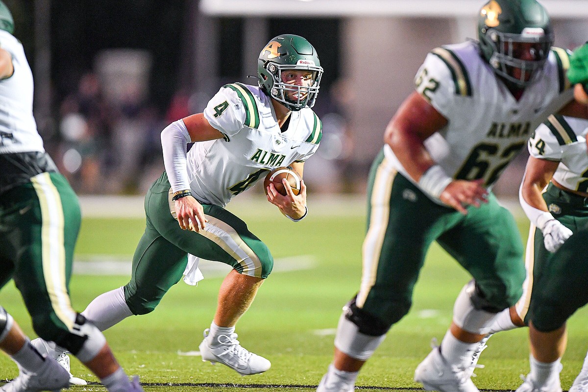 PREP FOOTBALL: Daily runs for three scores as Alma defeats Pea Ridge ...