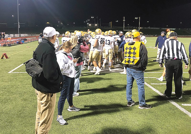 Friday Football: Cook scores TD on fumble recovery in Helias’ big win ...