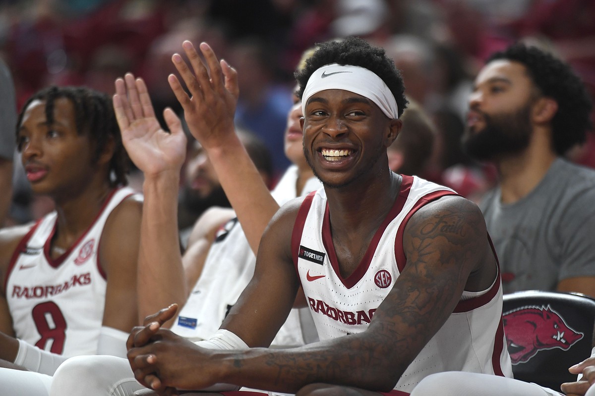 Brazile, Davis preseason All-SEC | Northwest Arkansas Democrat-Gazette