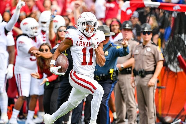 Razorback football notebook: Defensive TDs, records for KJ | Whole Hog ...