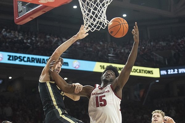 Razorbacks focused on rebounds in opener | Whole Hog Sports