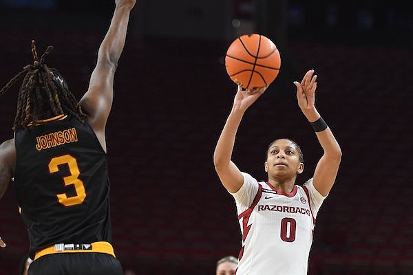 Scott scores 29 in debut, UA women survive scare vs. ULM | Whole Hog Sports