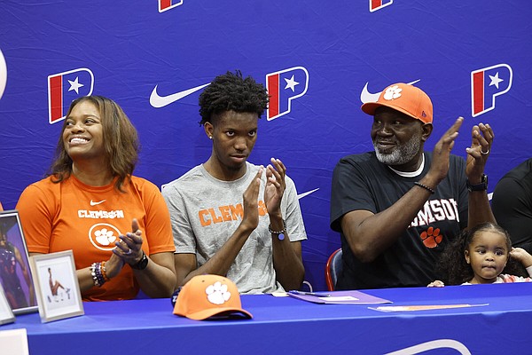 Patriots’ Thomas drawn to Clemson | Northwest Arkansas Democrat-Gazette