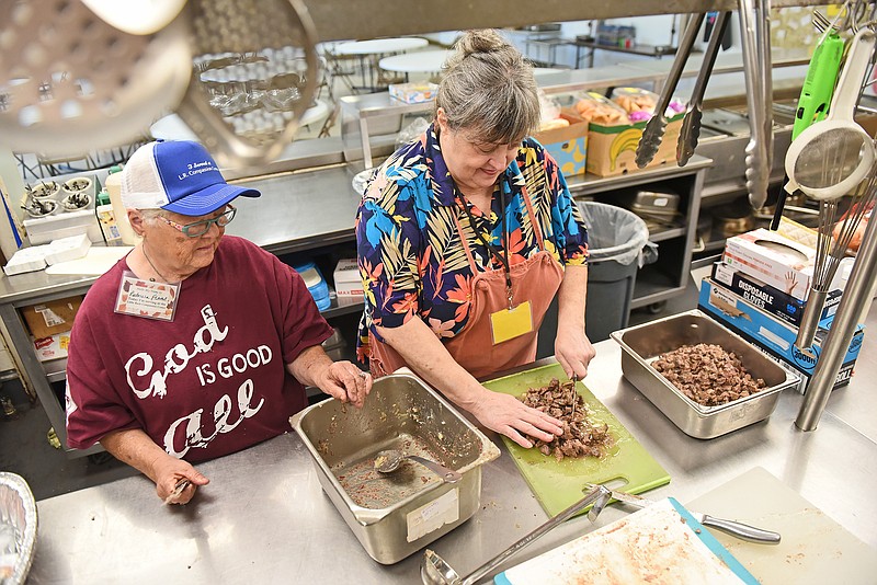 At a Little Rock homeless shelter, a holiday among those trying to get ...