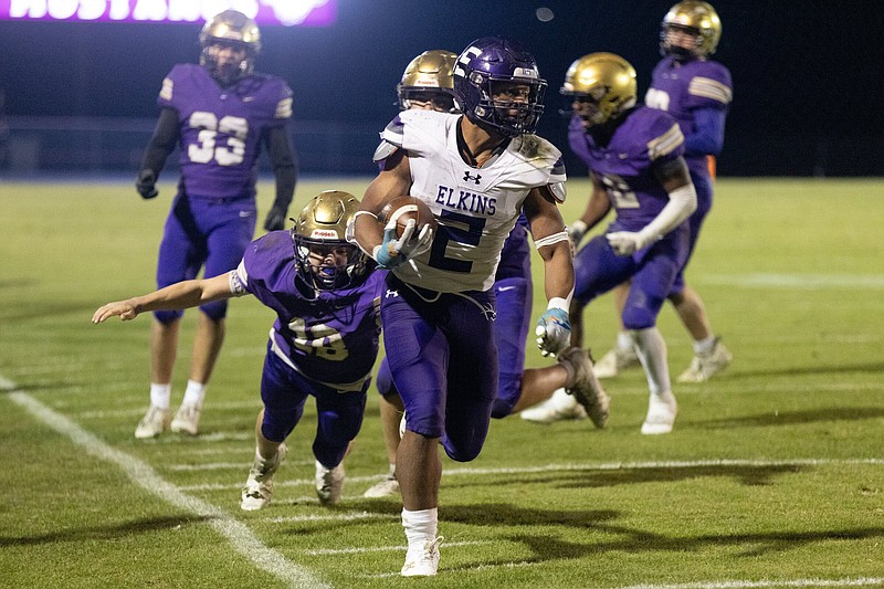 CLASS 4A PLAYOFF: Chairs, Elks run through Mustangs | Northwest ...