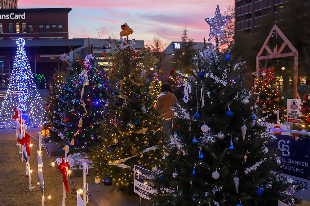 Festive Forest in Miller Park | Chattanooga Times Free Press