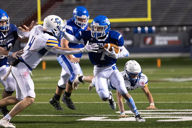 8-MAN STATE FOOTBALL CHAMPIONSHIP: Rector rallies to win 8-man title ...