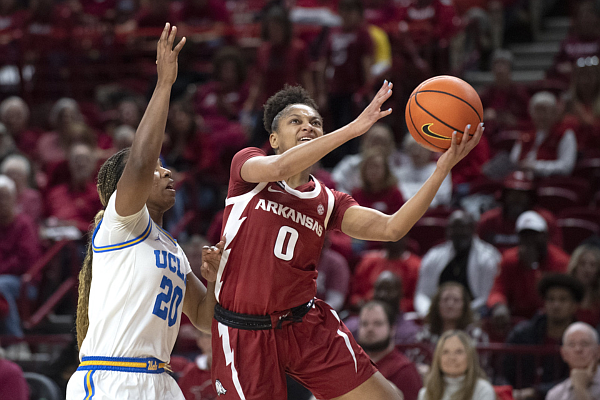 UA women's notebook: Scott proving her scoring is no fluke | Whole Hog ...