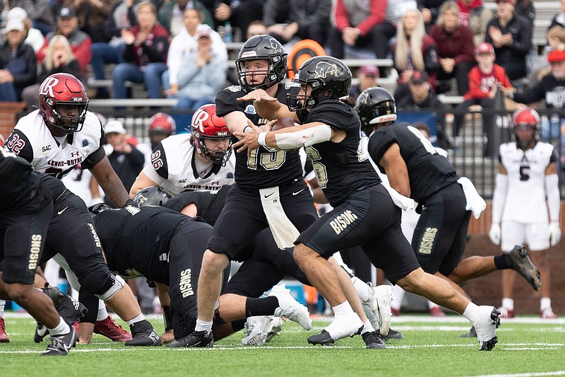 Flexbone stampede: Bisons quarterback keys potent triple-option | The ...