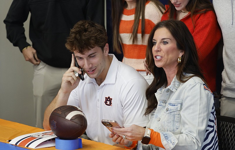 QB White willing to learn at Auburn | The Arkansas Democrat-Gazette - Arkansas' Best News Source