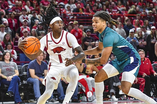 Point guard Keyon Menifield scores 32 in 3rd game with Hogs | Northwest ...