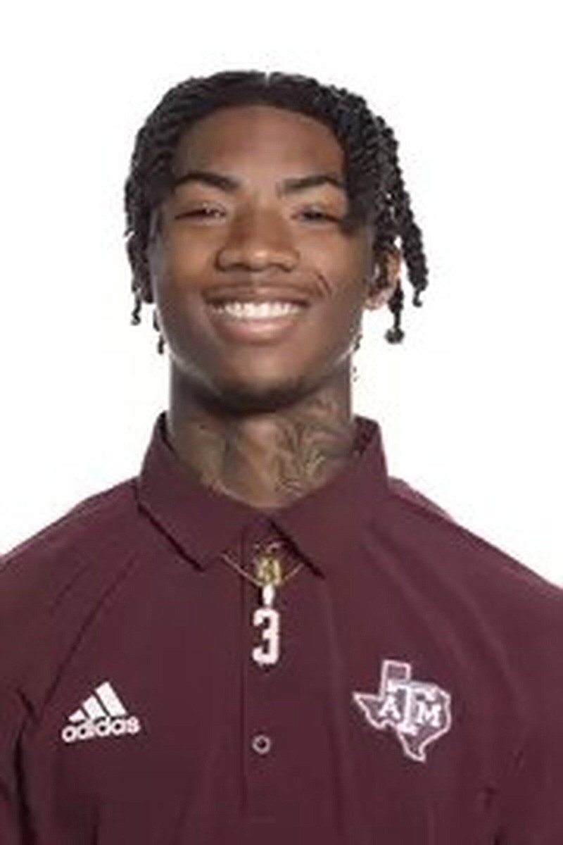 Hogs add another as window closes | Northwest Arkansas Democrat-Gazette