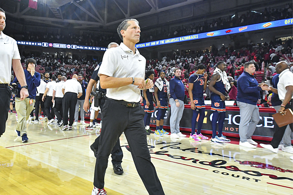 Turnaround would be most unlikely yet for Arkansas basketball under ...