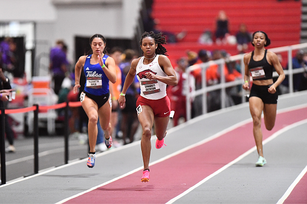 Jackson breaks 400 record in Arkansas debut | Whole Hog Sports