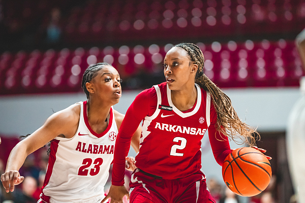 Spencer stepping up for Arkansas women in SEC play | Whole Hog Sports