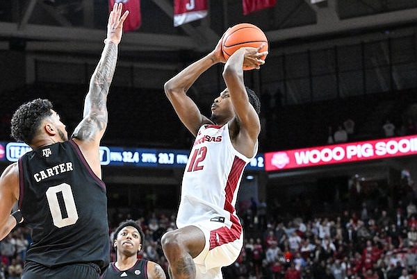 On the Mark: Razorbacks down Aggies with Tramon's last-second shot ...