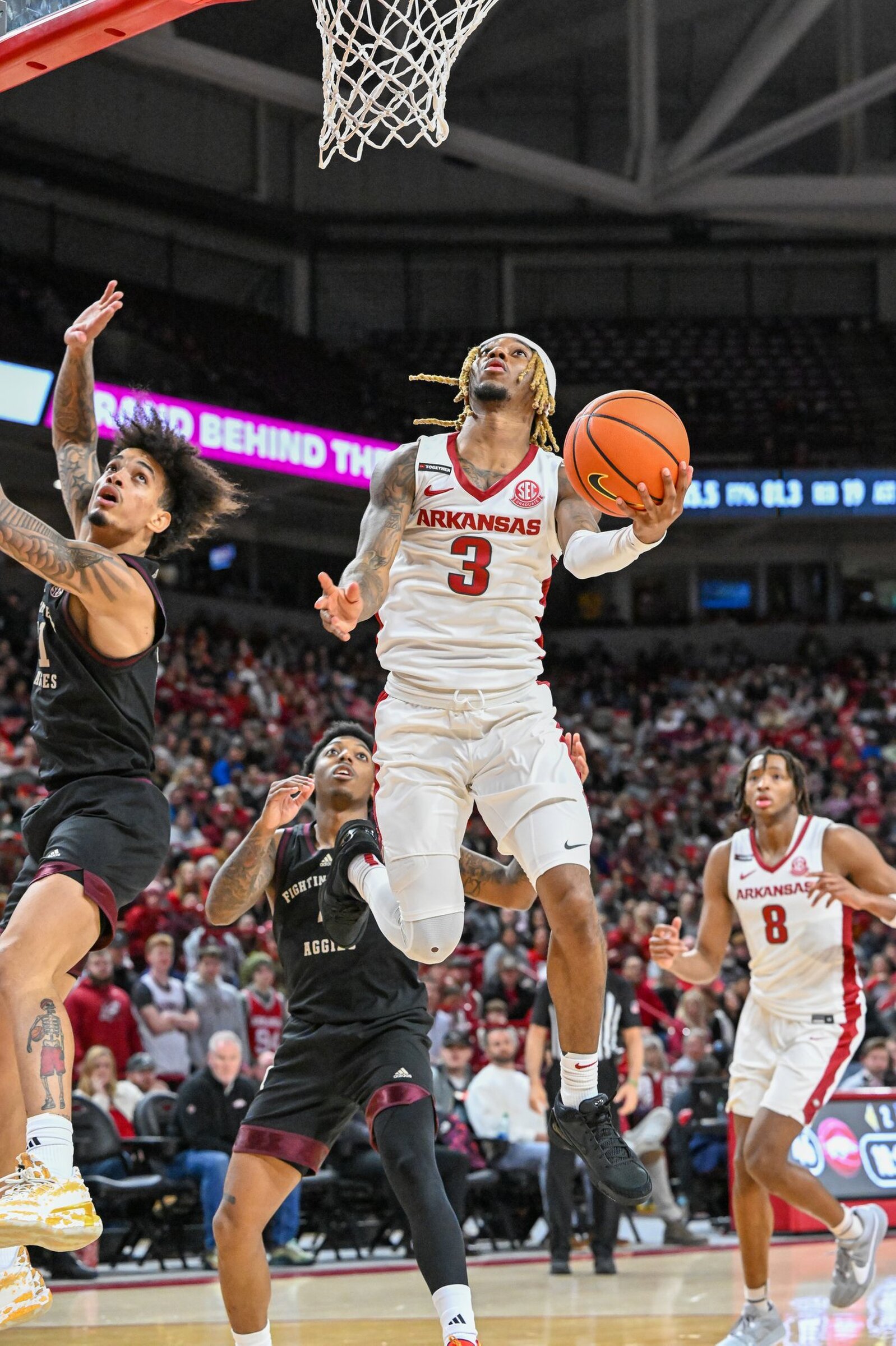 El Ellis makes fast sell to return to lineup | The Arkansas Democrat ...