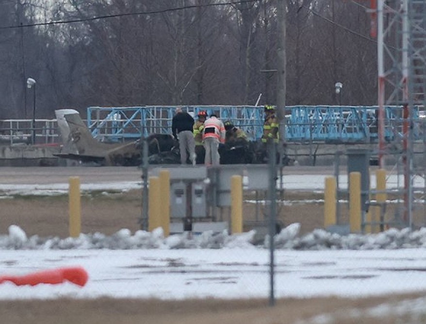 Small plane crashes after takeoff at Little Rock airport; one person ...