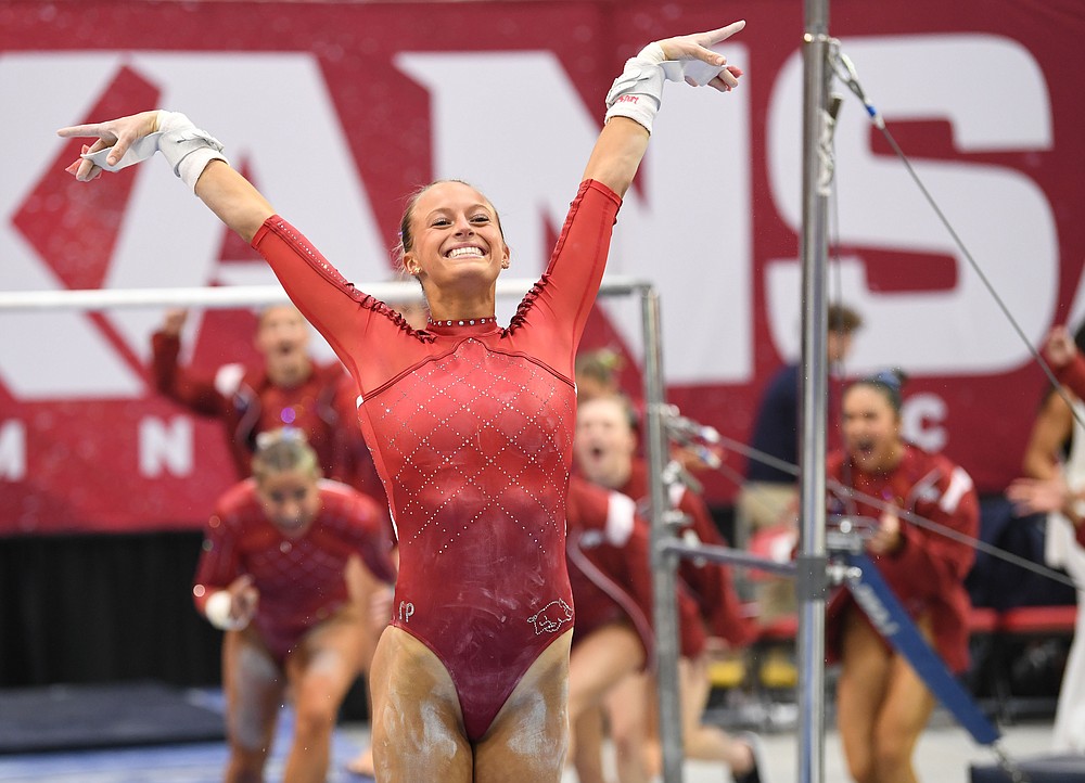 Arkansas defeats Auburn gymnastics | Whole Hog Sports