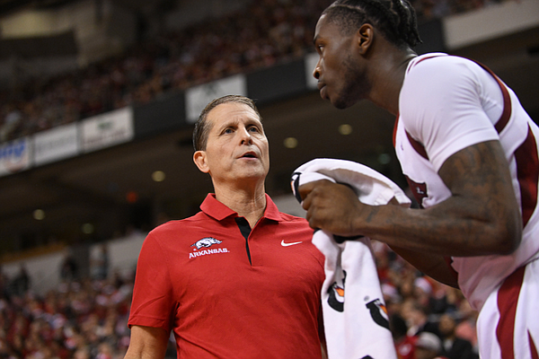 Eric Musselman excited to have Devo Davis back ahead of Georgia game ...