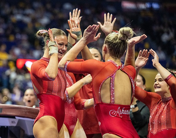 Arkansas gymnasts stumble as LSU scores big during win | The Arkansas ...